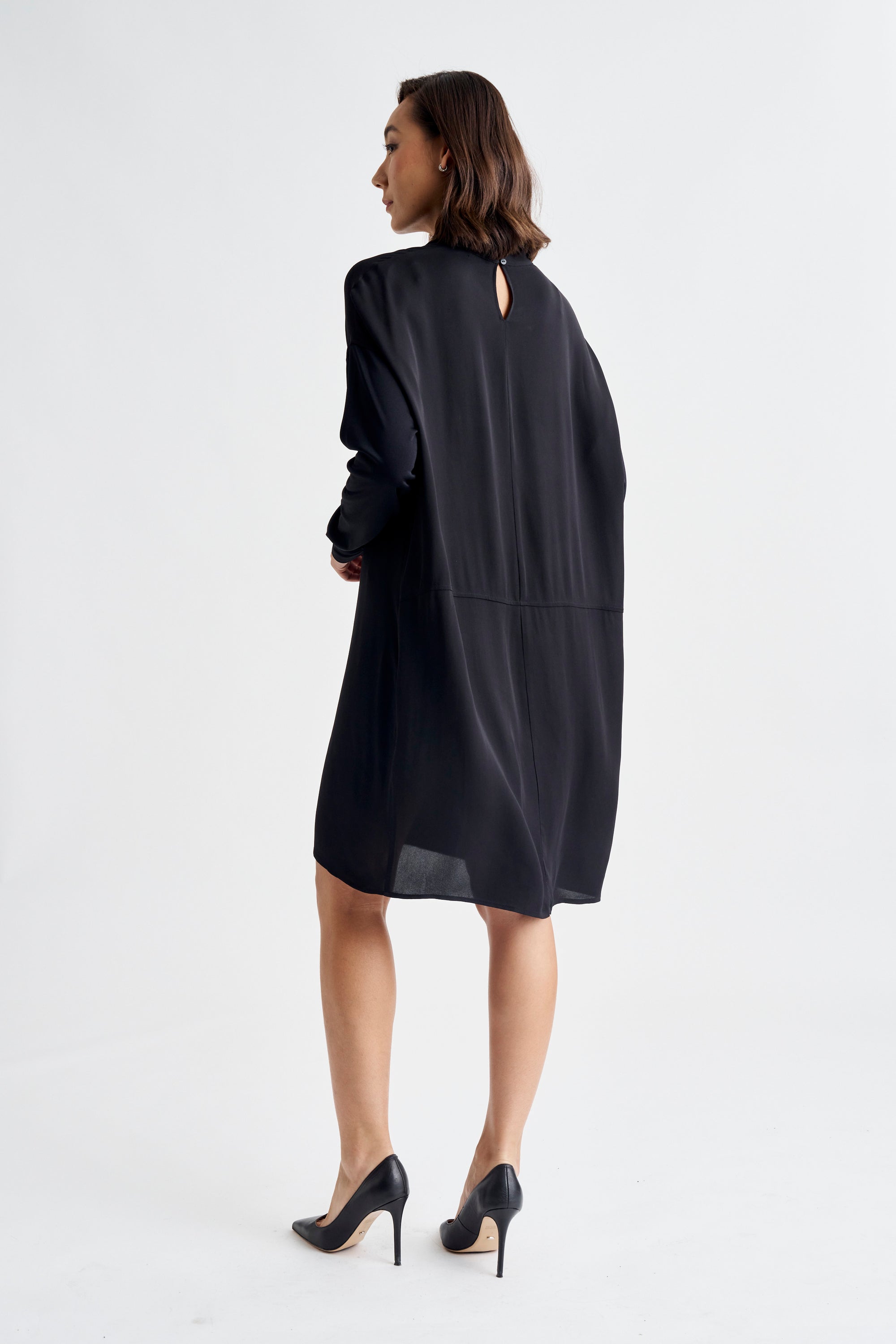 Ursula Long Sleeve Midi Dress Black | Feathers