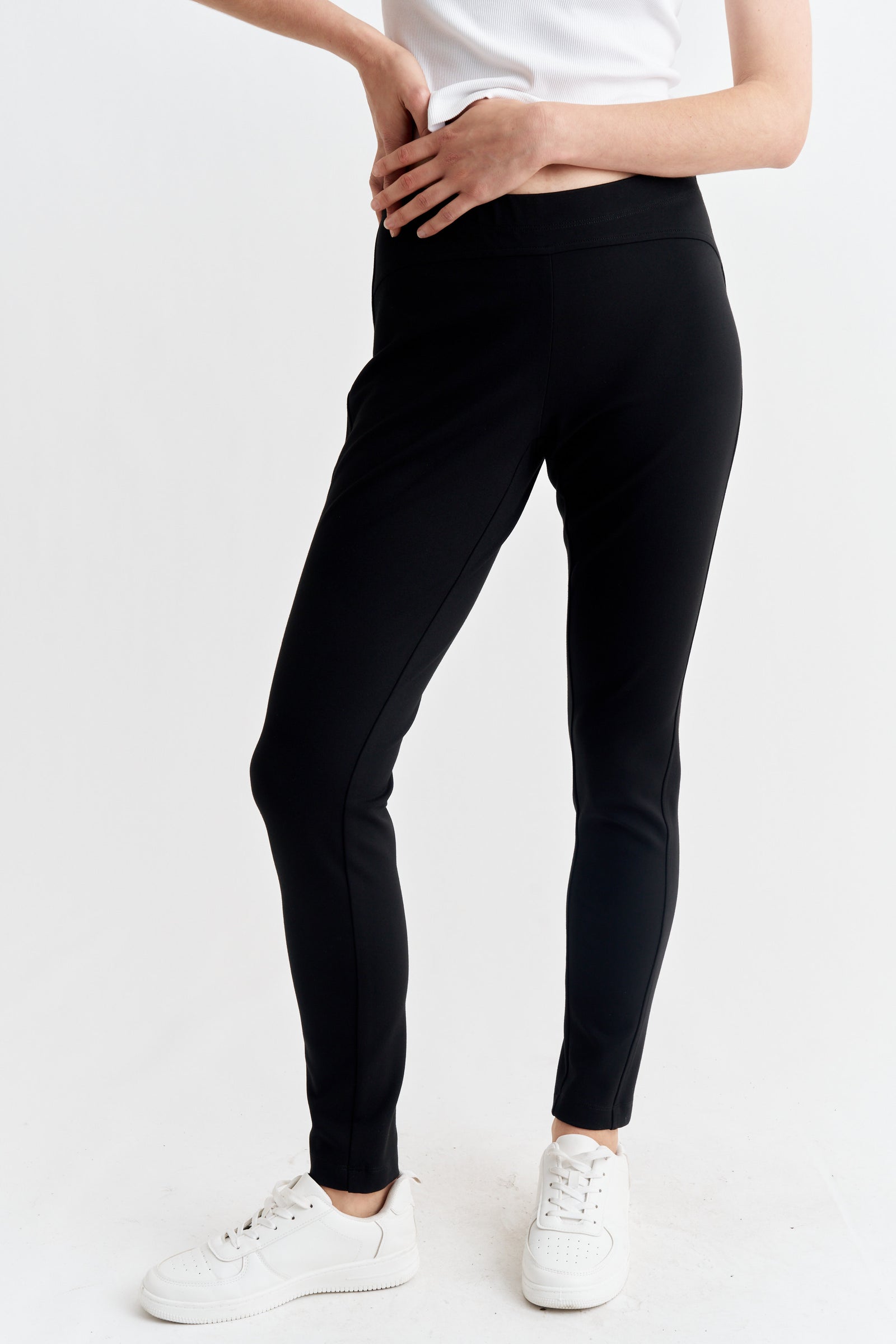 Basque Legging Black Ponte | Feathers